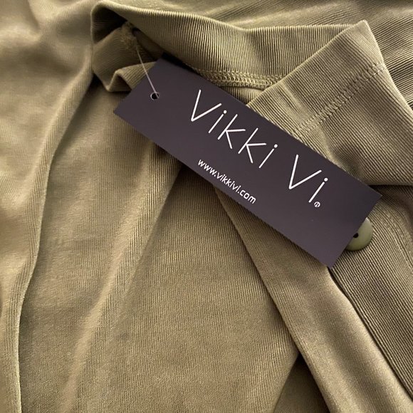 Vikki Vi | Tops | Vikki Vi 3x Green Buttondown Shoulder Pad Top Duster ...